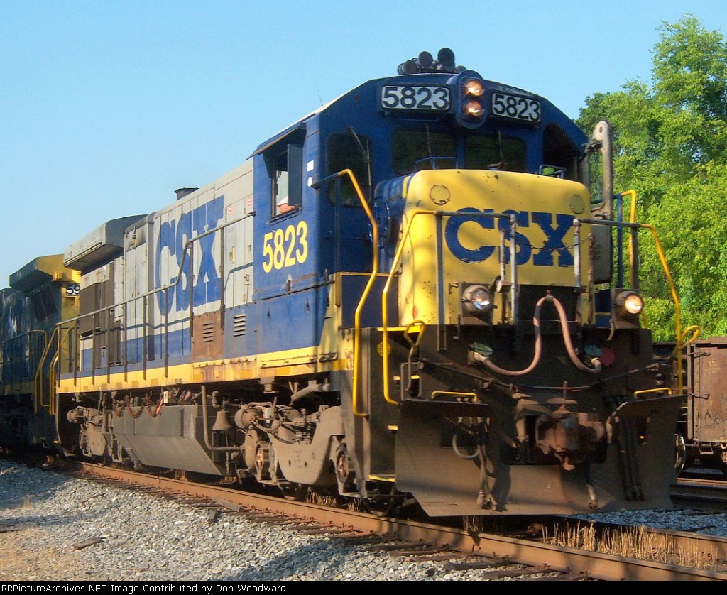CSX 5823 at North Yard